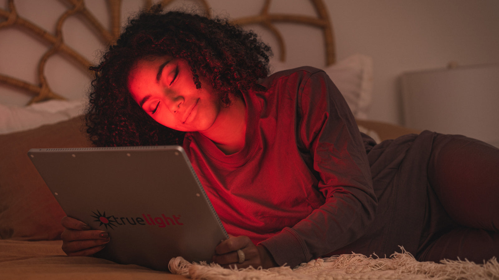 Red Light Therapy Panels & Wands for Skin, Pain & Recovery | TrueLight